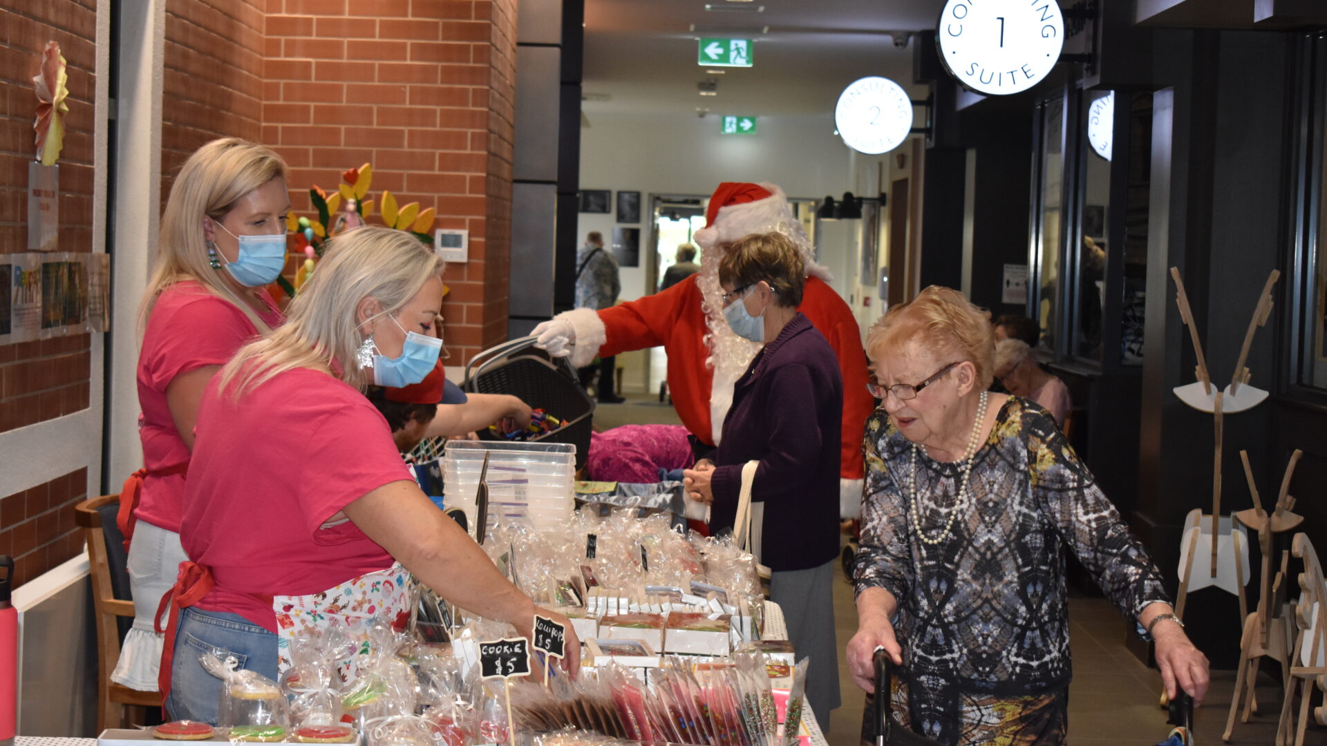 Christmas comes early to Mercy Place Ballarat - Residential Aged Care ...